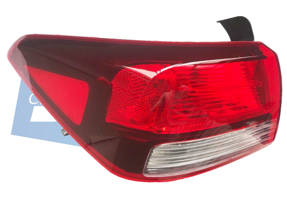 TAIL LAMP OUTER /4D (WITH SOCKET) LH