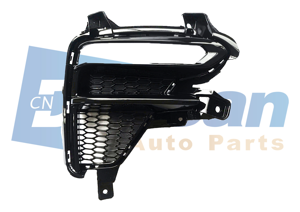 MOULDING-FRONT BUMPER COVER RH