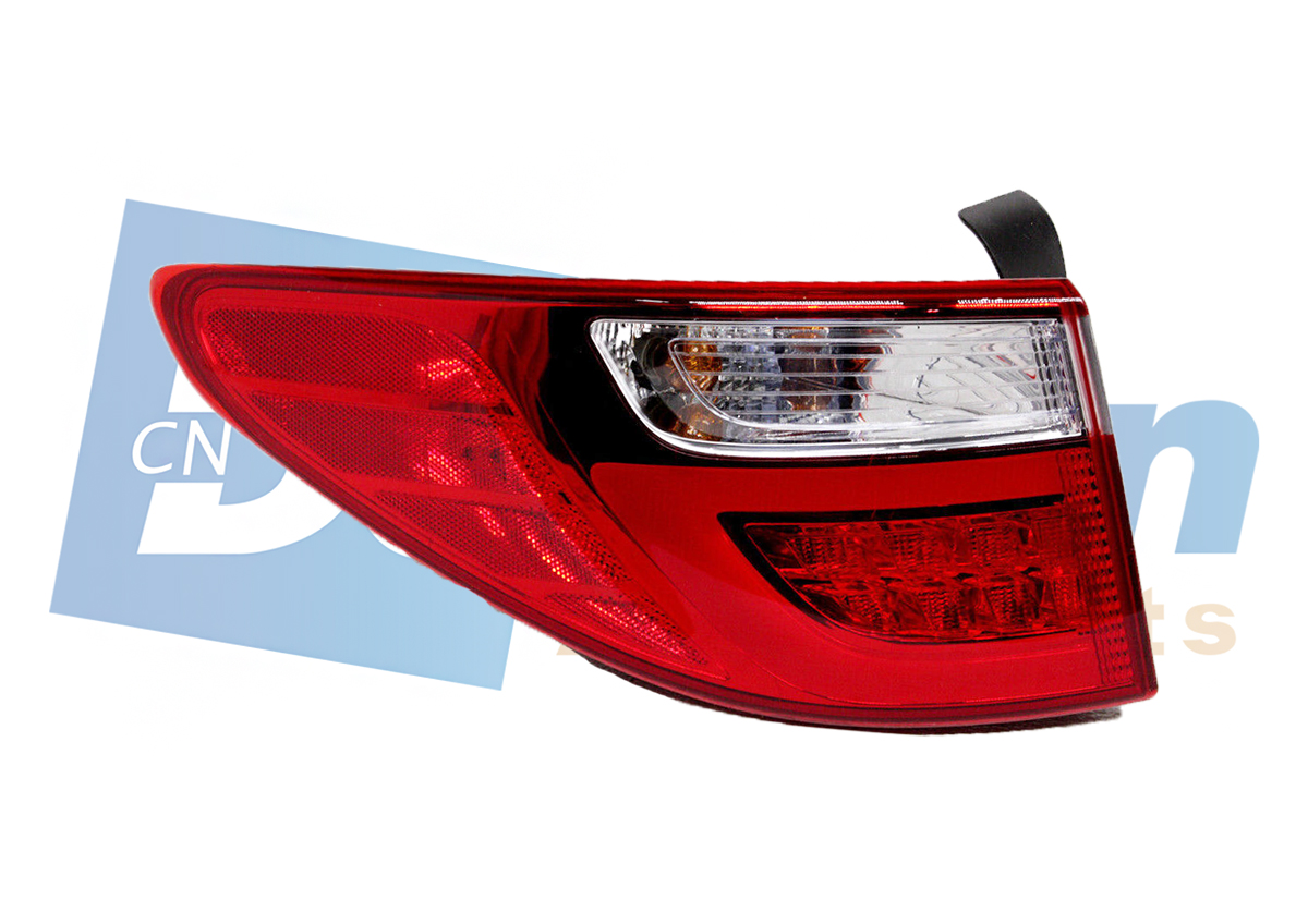 TAIL LAMP OUTER (WITH SOCKET) (LED) LH