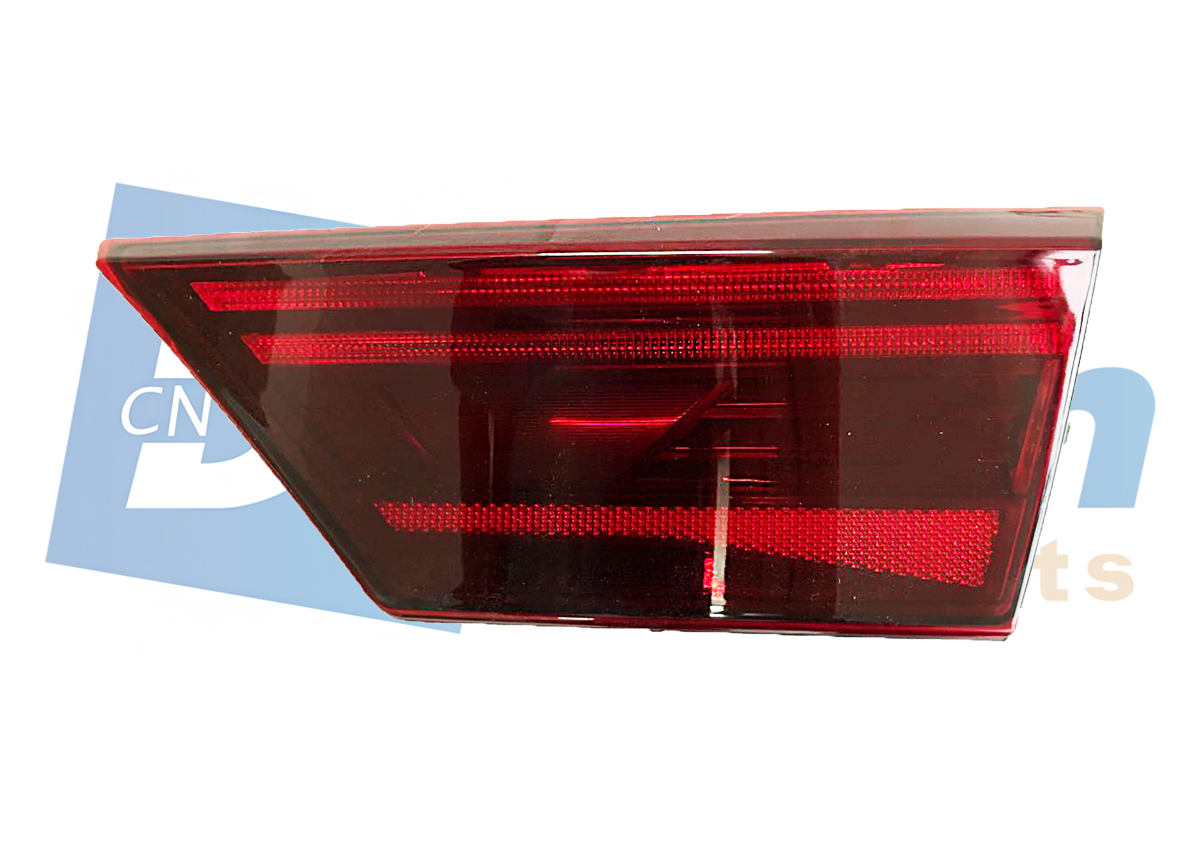TAIL LAMP INNER(WITH SOCKET) RH