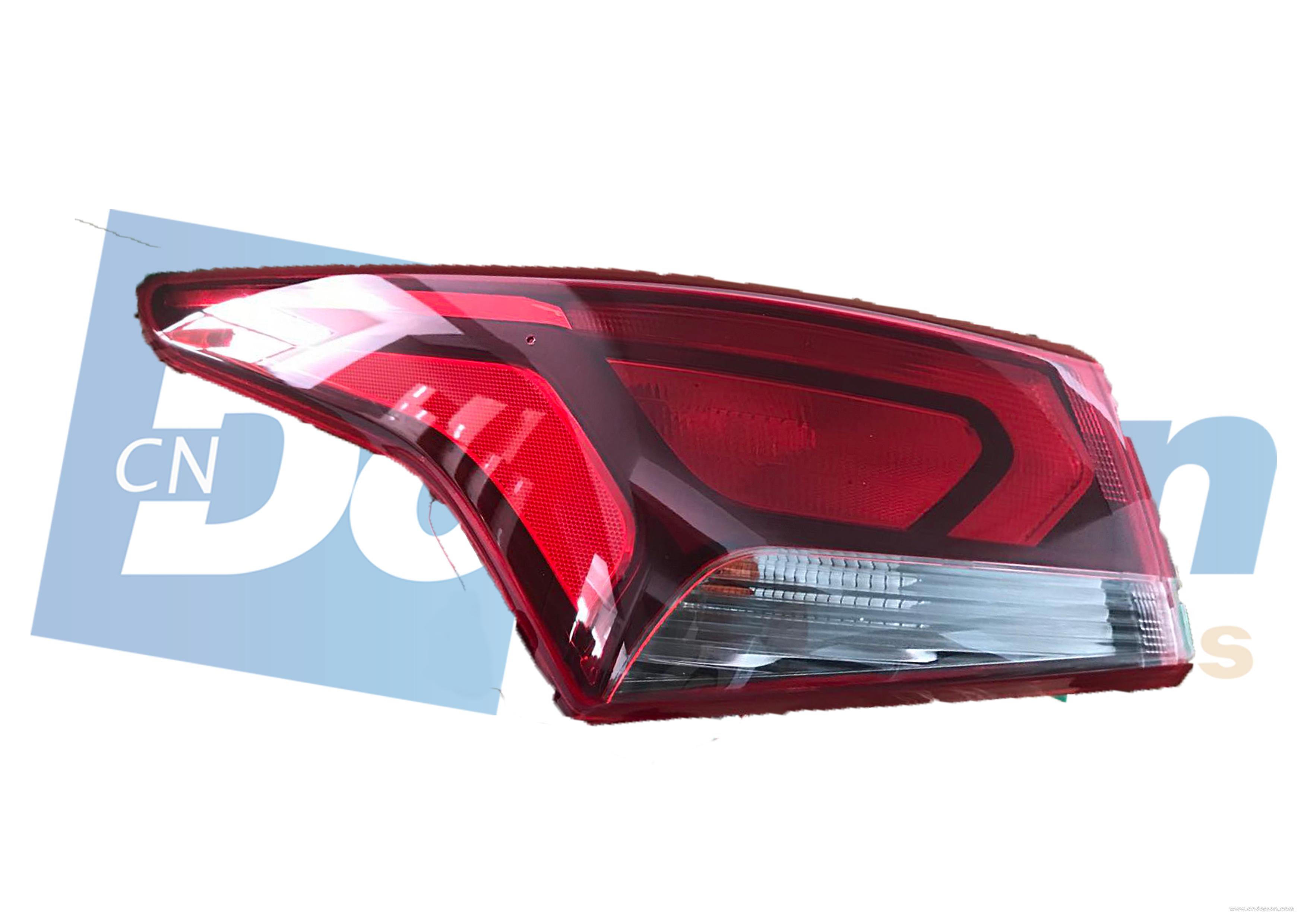 TAIL LAMP OUTER (WITH SOCKET) LH