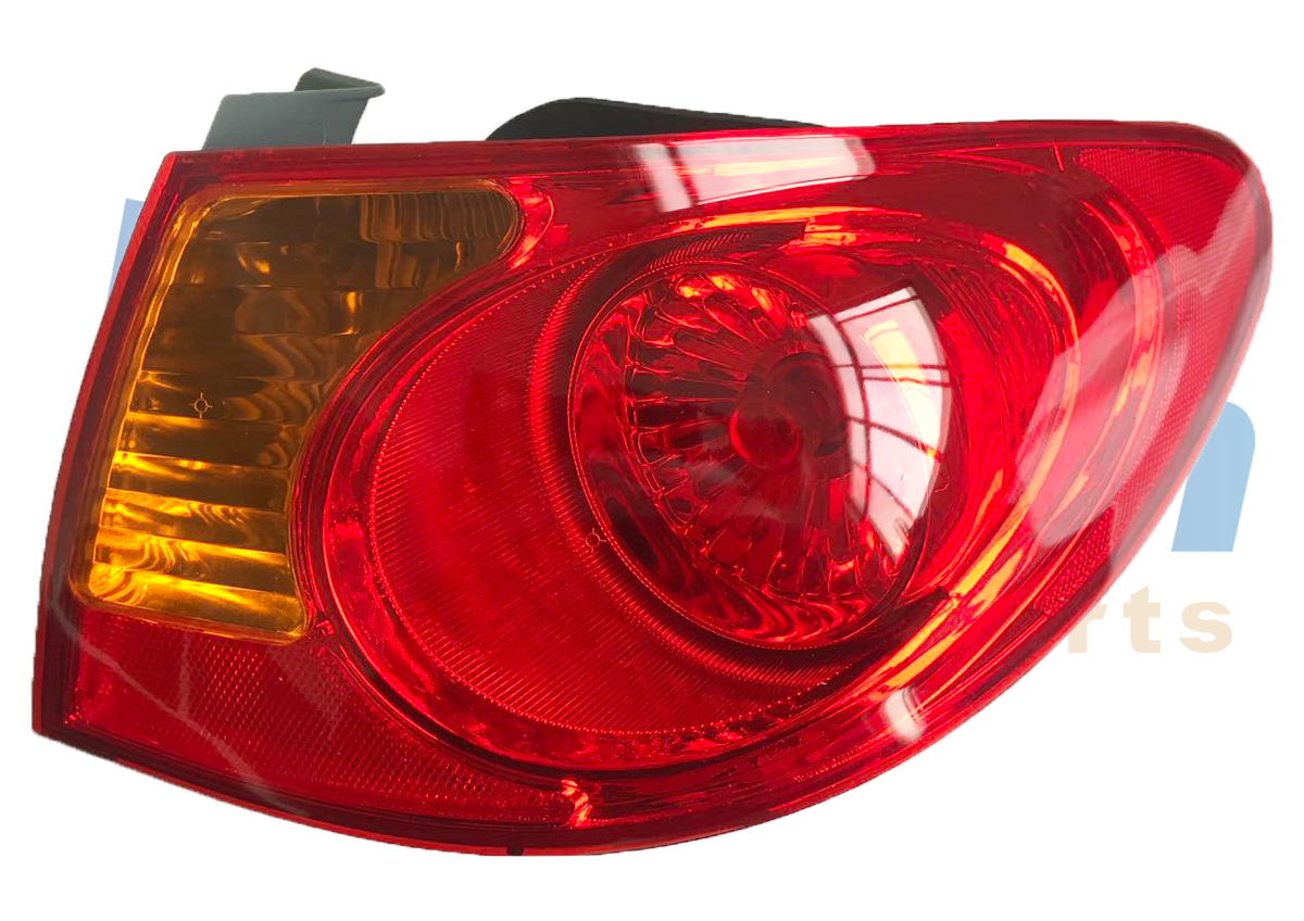 TAIL LAMP OUTER with socket LH